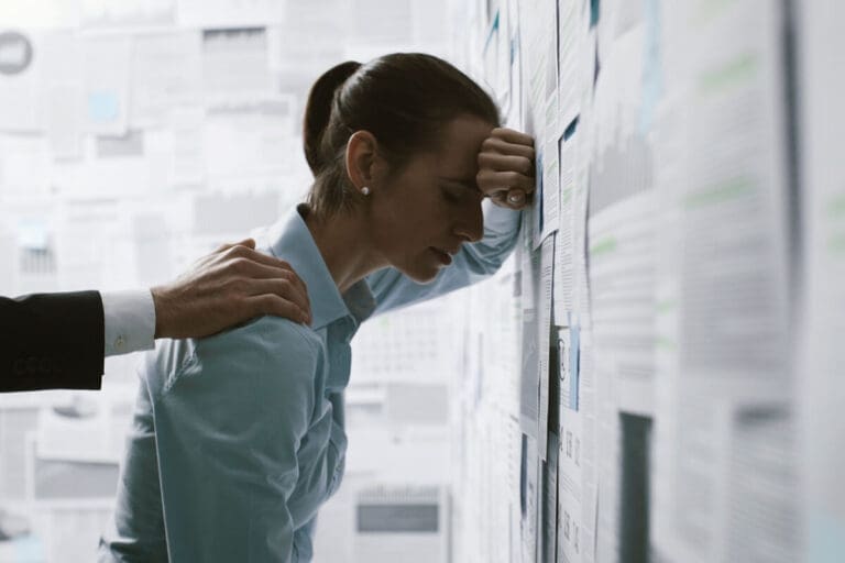 What Is Quietly Quitting? 8 Reasons Why It Is A Bad Idea | Mondoro