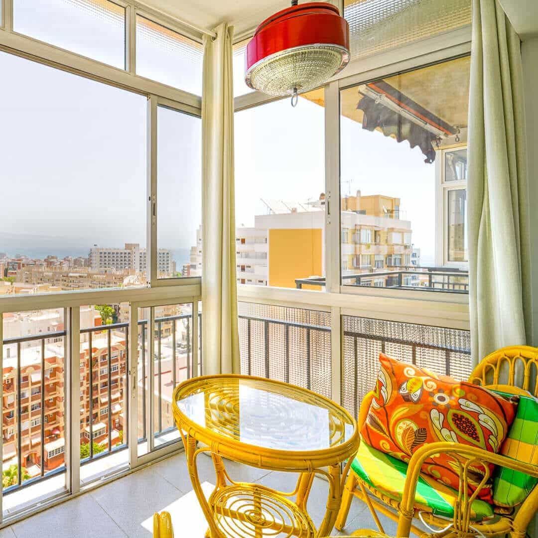 Beach Color Palette - Bright Yellow | Mondoro