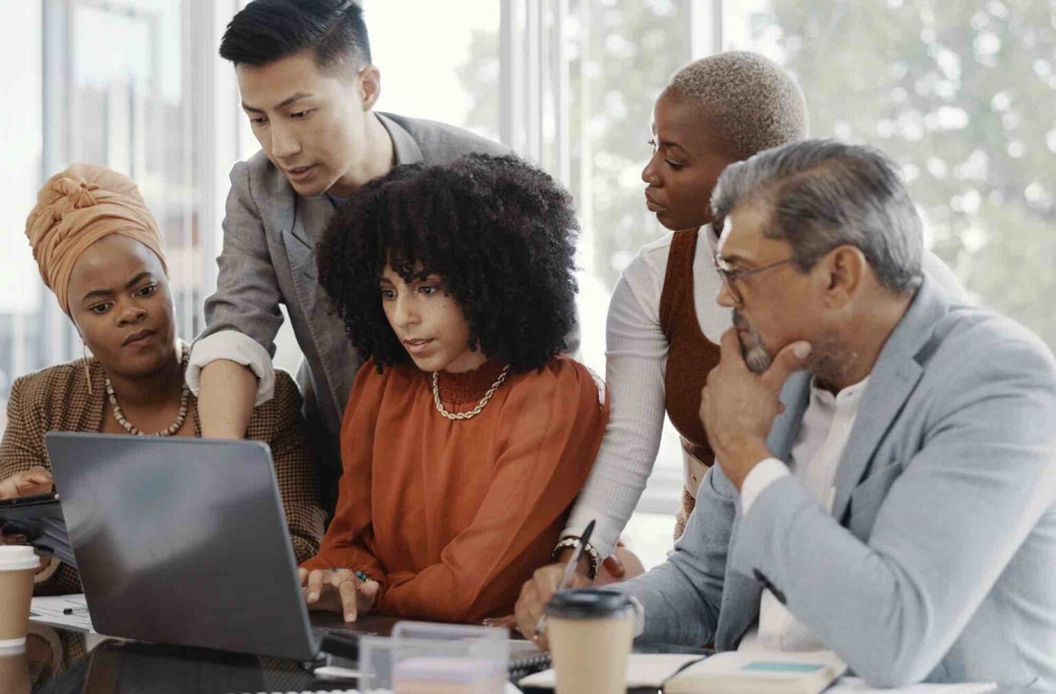 Social Conscious - 4 Pillars Of Conscious Capitalism Explored | Mondoro